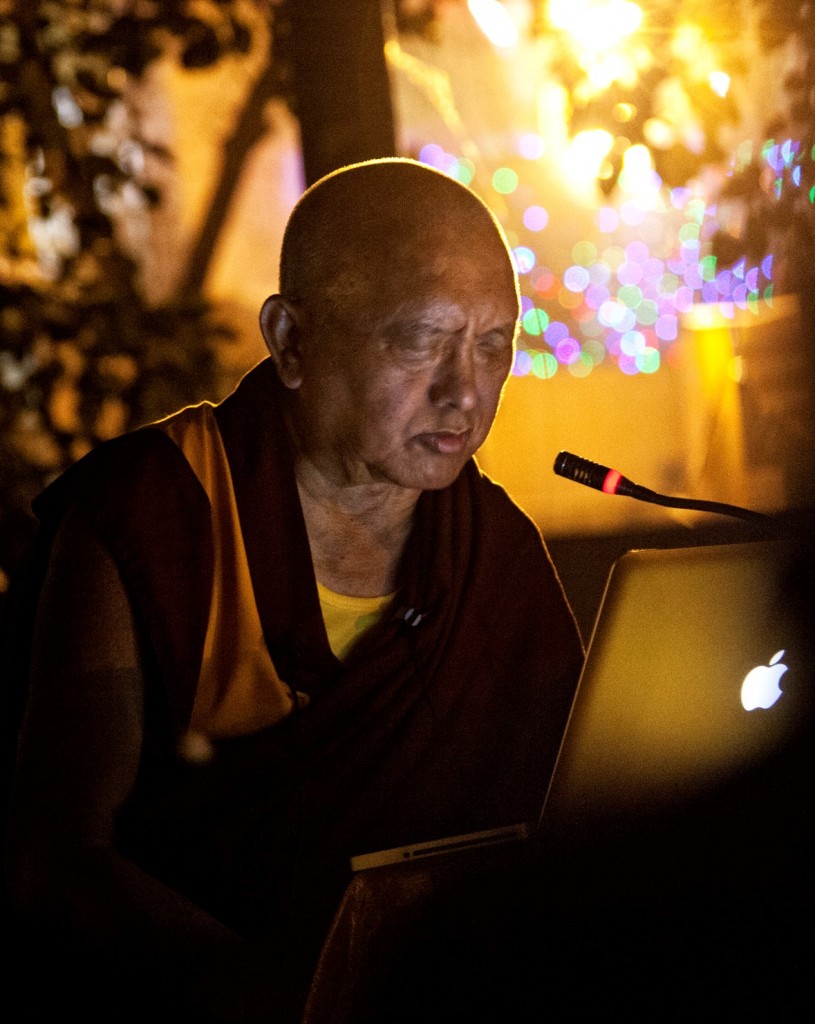 Reciting the Sutra of Golden Light in Support of Lama Zopa Rinpoche’s ...