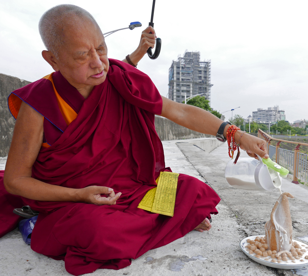 Lama Zopa Rinpoche Benefits Taiwan - FPMT