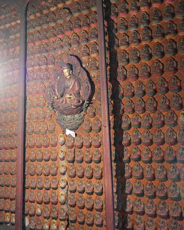 Lama Zopa Rinpoche Visits Jangsarbu Lhakhang in Bhutan - FPMT