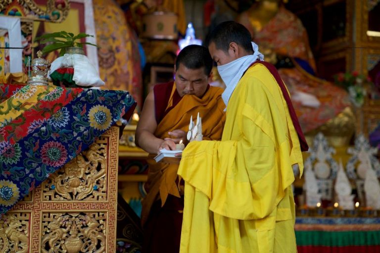 Lama Zopa Rinpoche Explains Tormas - FPMT