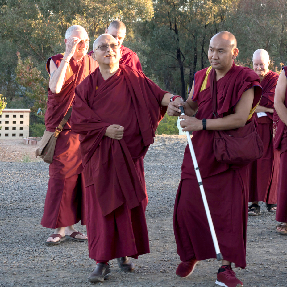 Retreat with Lama Zopa Rinpoche in Australia Begins Third Week - FPMT