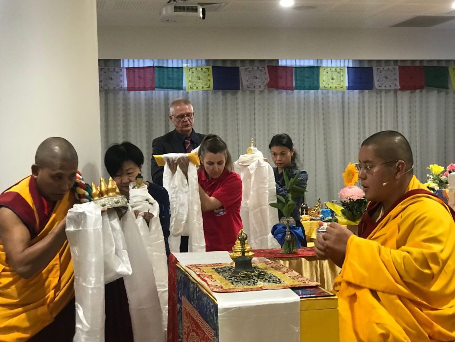 His Eminence Ling Rinpoche Visits Perth, Western Australia - Mandala ...