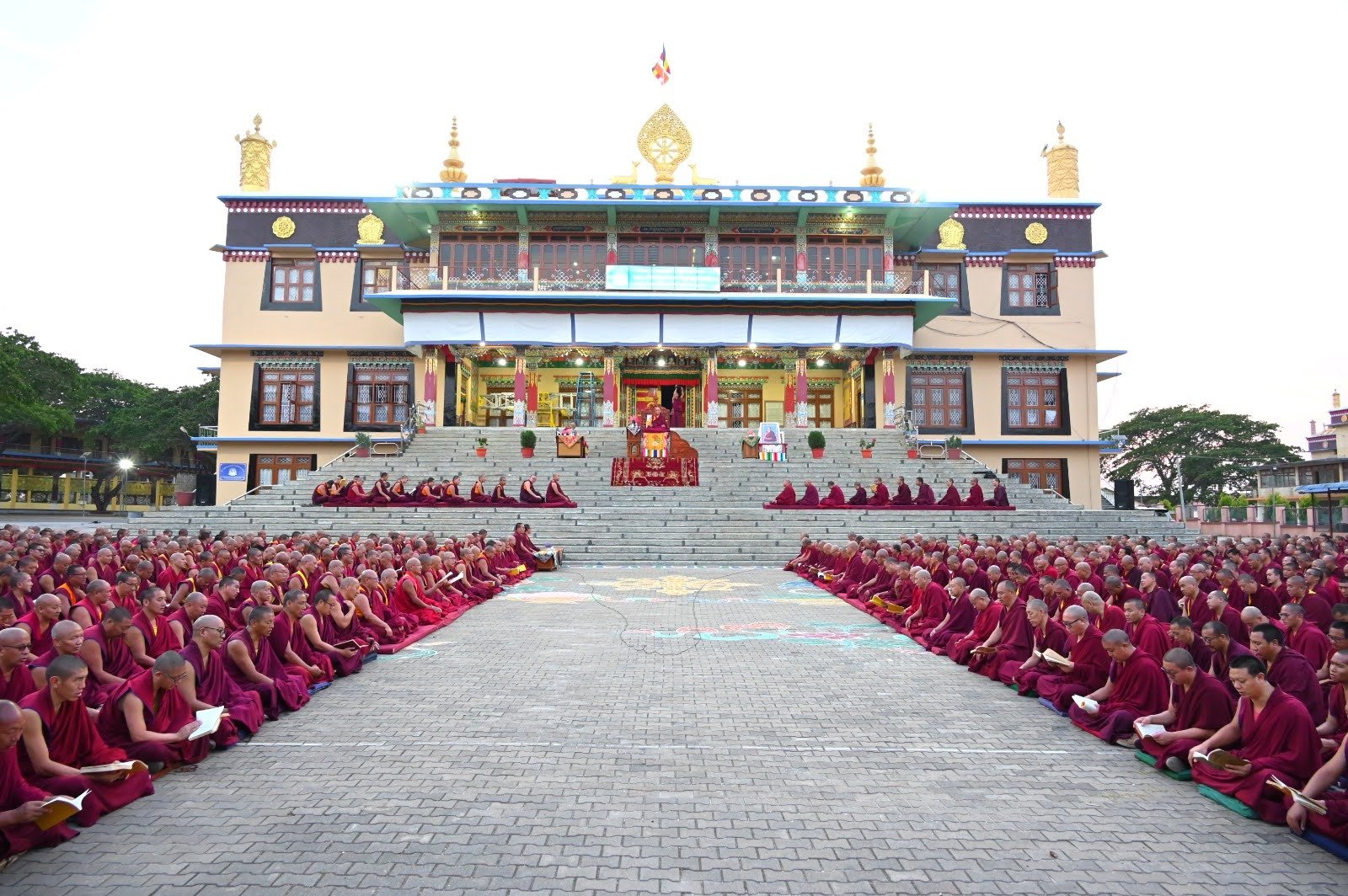New Photo Galleries of Ongoing Swift Return Prayers for Lama Zopa ...
