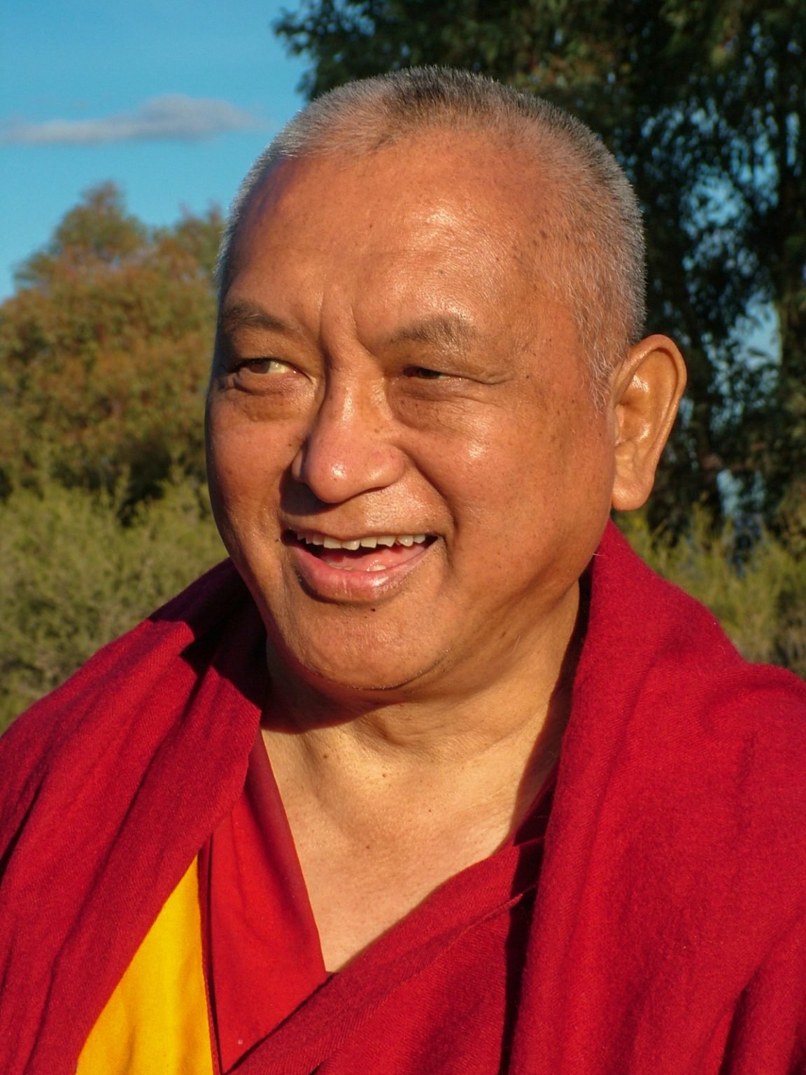 Lama Zopa Rinpoche Blessing Animals in 2006 - FPMT