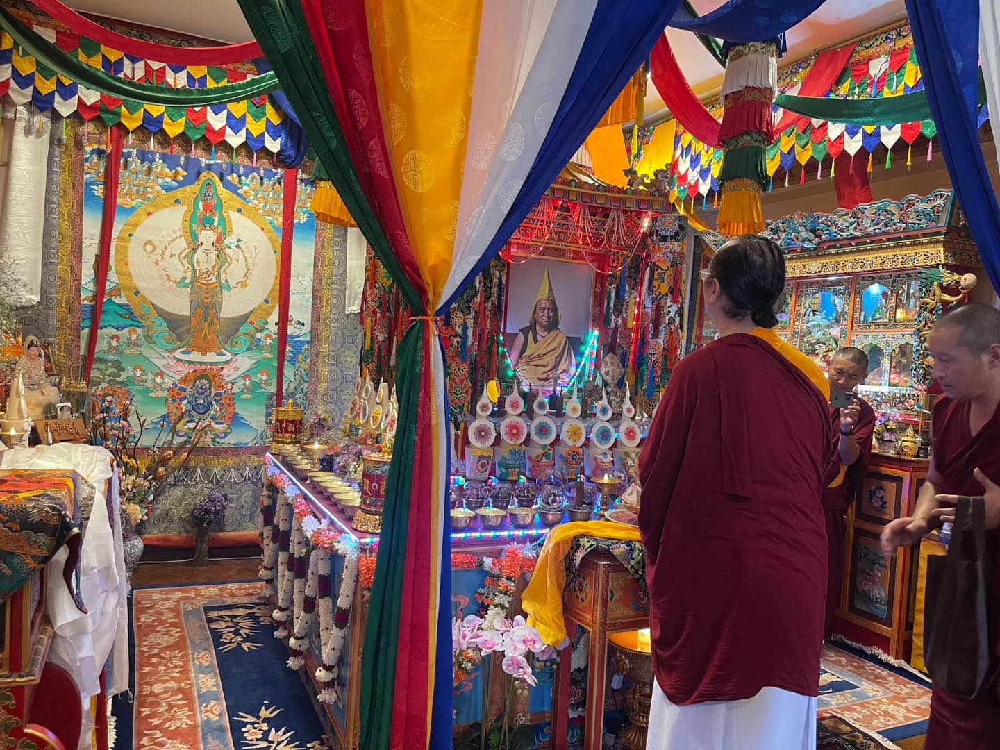H.H. the Forty-Second Sakya Trizin Rinpoche Offers Prayers at Kopan ...
