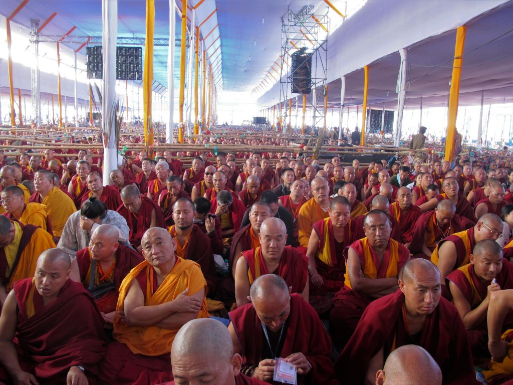 His Holiness the Dalai Lama Gives His 34th Kalachakra Initiation - FPMT